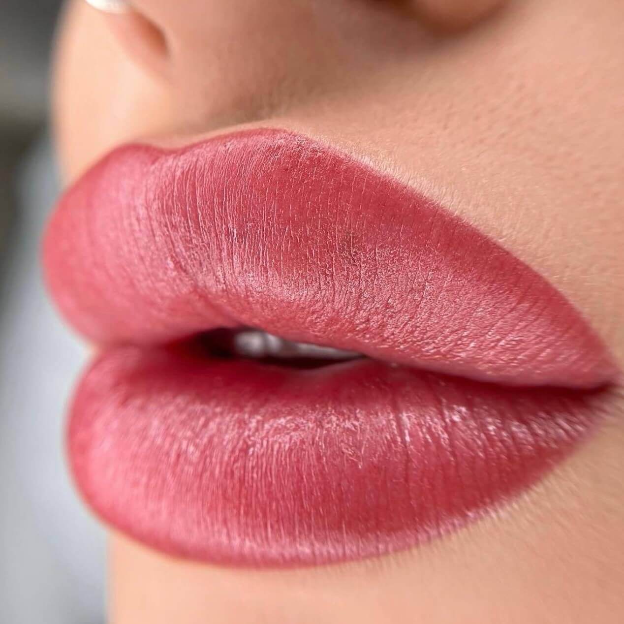 Expert Lip Neutralization Services | iBEAUTY CODE Toronto